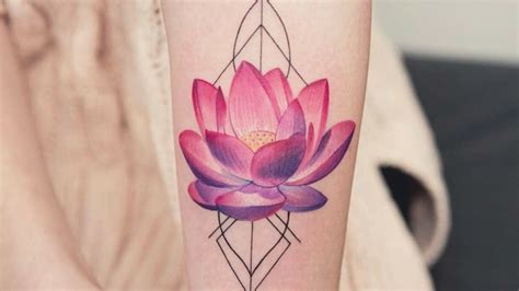 Sabes qué significan los tatuajes de la flor de loto
