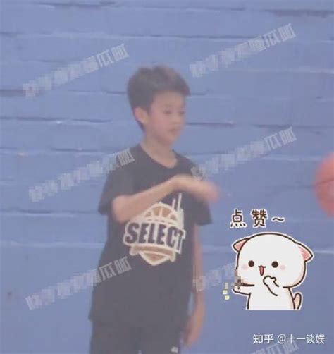孙俪儿子打篮球被拍12岁等等身材高挑帅气越发像爸爸邓超 知乎