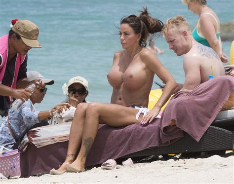 Katie Price Topless Photos Thefappening
