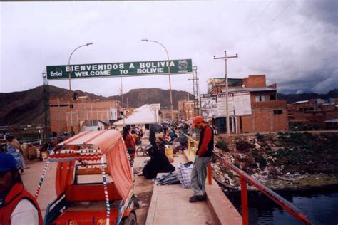 Bienvenidos A Bolivia Desaguadero Depto De La Paz Bolivia Ene 2004