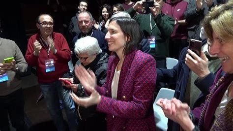 Scuote La Politica Italiana Il New York Times Dedica Un Ritratto A