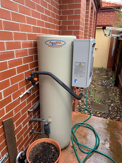 Apricus Evacuated Tube Solar Hot Water System Post Install