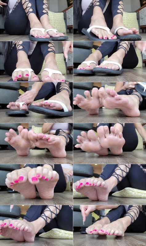 Ordered On All Fours To Kiss Xana S Feet Xanaspalace Full HD MP4