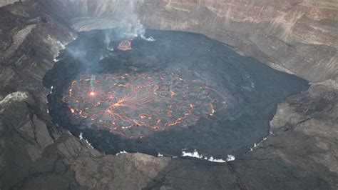 El volcán Kilauea de Hawái entra en erupción y obliga a activar la