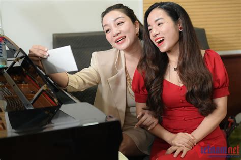 Thanh Lam Khoe Gi Ng N I L C Khi T P V I D N Nh C Giao H Ng Vi T Nam
