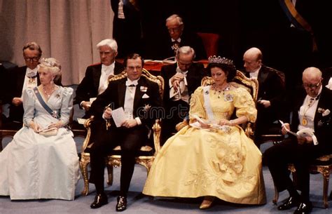 Familia Real En Ceremonia De Entrega Del Premio Nobel En Estocolmo Foto