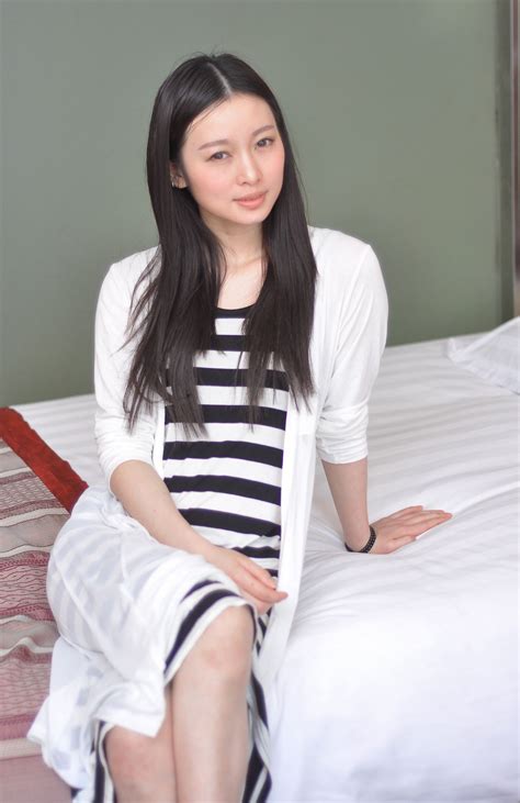 Nude Photo Set Of Chinese Model Huanhuan