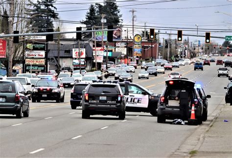 Everett Police Investigating Shooting At Far West Motel On Evergreen