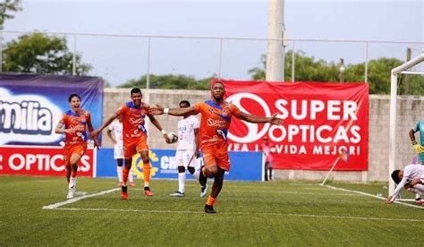 UPNFM golea 3 0 a un histórico Vida que desciende por primera vez a