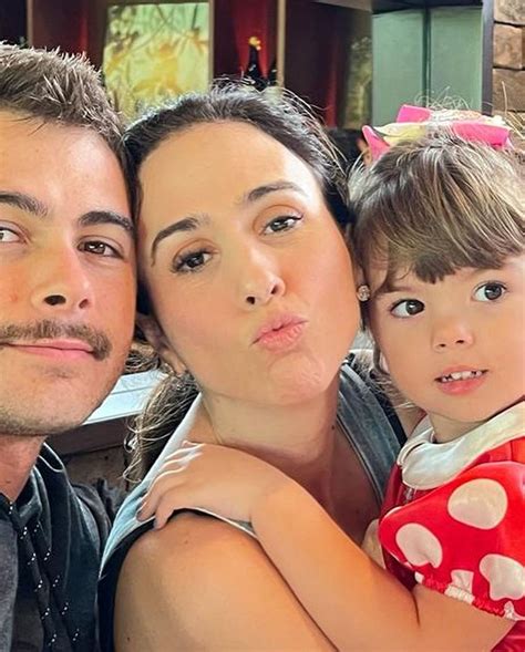 Tata Werneck Se Declara Para Rafa Vitta Ao Completarem Anos Juntos