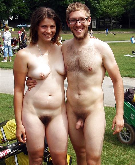 ぽっちゃり裸の男性の写真 ワールドカップ