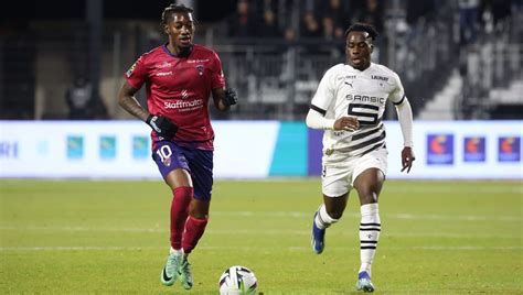 Le Stade Rennais s offre avant Noël le joli cadeau d une victoire 3 1
