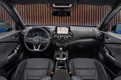 2022 Juke Interior Automatic