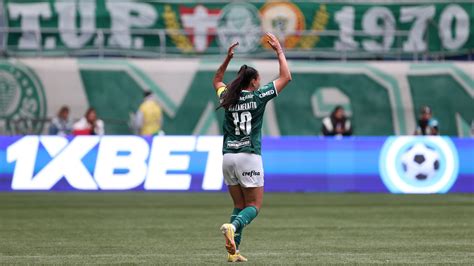 Bia Zaneratto é convocada pela Seleção Brasileira para data FIFA de