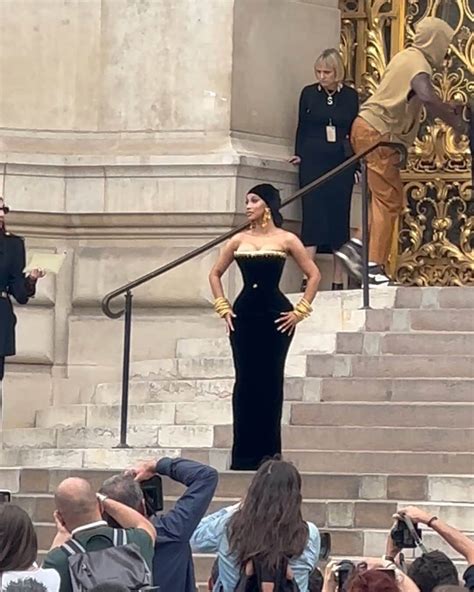 Elle Brasil Elle Brasilinstagram Ela Iamcardib Fez