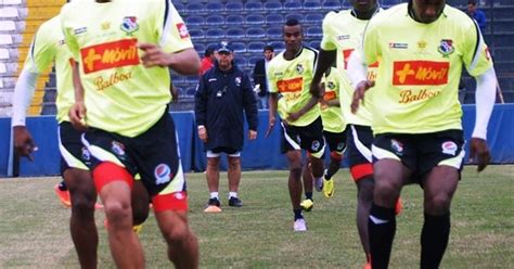 Selección de Panamá entrenó por primera vez en Perú La sele Tvn Panamá