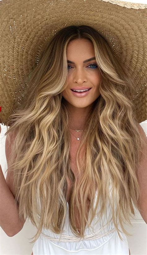 Cute Summer Hair Colors Beachy Blonde Balayage