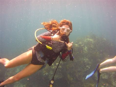 Pin By Johnny On Underwater Freedom Scuba Girl Scuba Diving Underwater