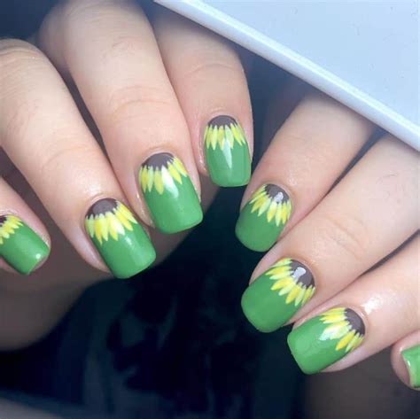 42 Sunflower Nail Designs To Brighten Up Your Summertime