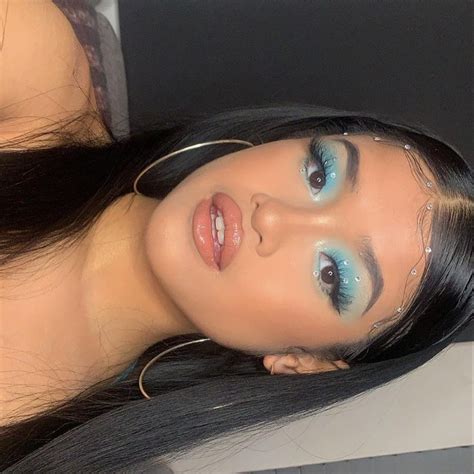 Euphoria Makeup Blue Ideias De Maquiagem Maquilhagem De Strass