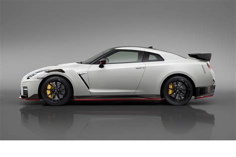 2020MY Nissan GT R Nismo Revealed With Incremental Updates Evo