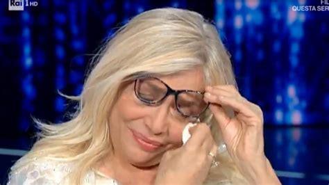 Domenica In Mara Venier In Lacrime Per Don Mazzi La Rivelazione