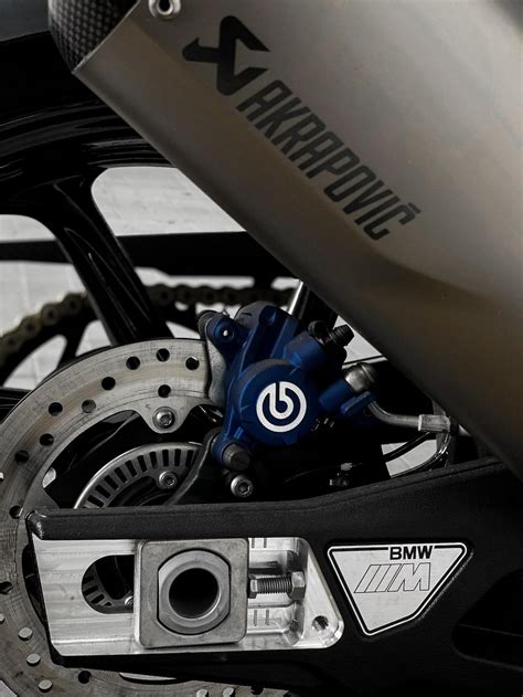 Cận cảnh siêu naked bike BMW M 1000 R Competition full option tại