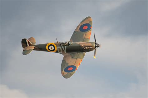 Supermarine Spitfire F Mk La N3200 QV G CFGJ D05 1900 Flickr