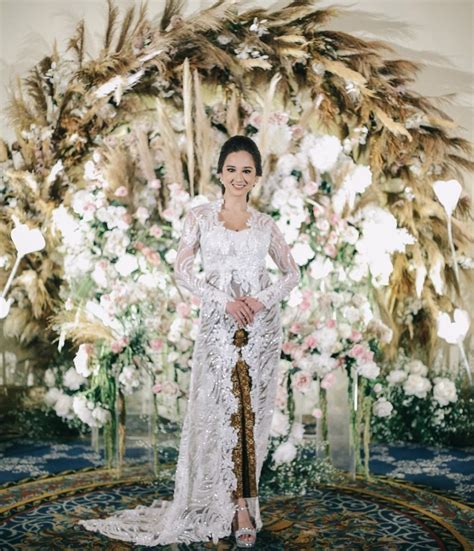 10 Ide Dekorasi Lamaran Bertema Rustic Simpel Tapi Estetik