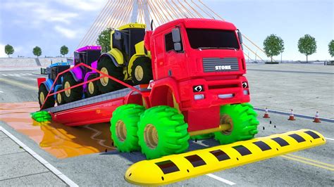Un KAMAZ Gigante Atraviesa Un Foso Gigante Con Coches Kamaz
