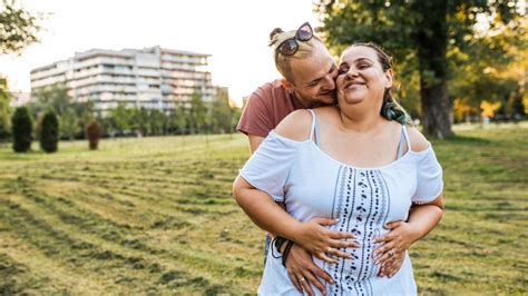 Gesundheit Übergewicht der Mutter gefährdet Gesundheit ihres Kindes