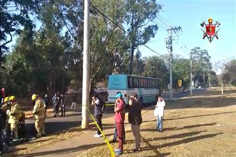Ciclista morre ao ser atropelado por ônibus no Lago Sul Metrópoles