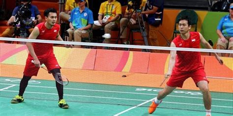 Naked Badminton Telegraph