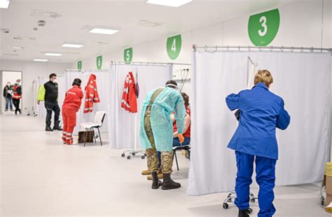 Reazioni Avverse Ai Vaccini L Ultimo Rapporto Aifa 91 Mila