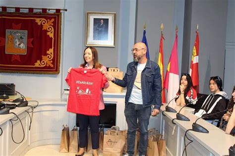 La alcaldesa de Ciudad Real recibe a veintidós estudiantes italianos de