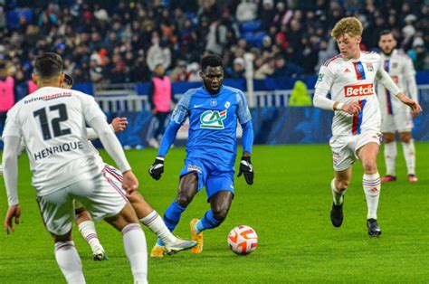 Le GF38 Touche Le Fond Grenoble Foot Info