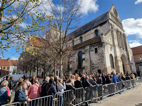 Pas de Calais Obsèques de Lola après l hommage populaire la petite