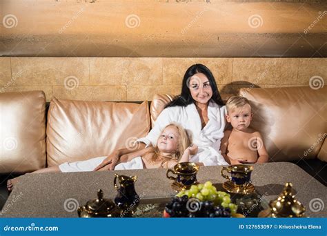 Фото Семья В Бане Фото
