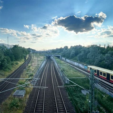Schwedter Steg Swinemünder Brücke S Bahn Gleise nuBerlin