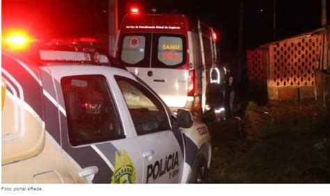 Goionews Jovem de 19 anos é morto mais de 30 tiros no sofá de