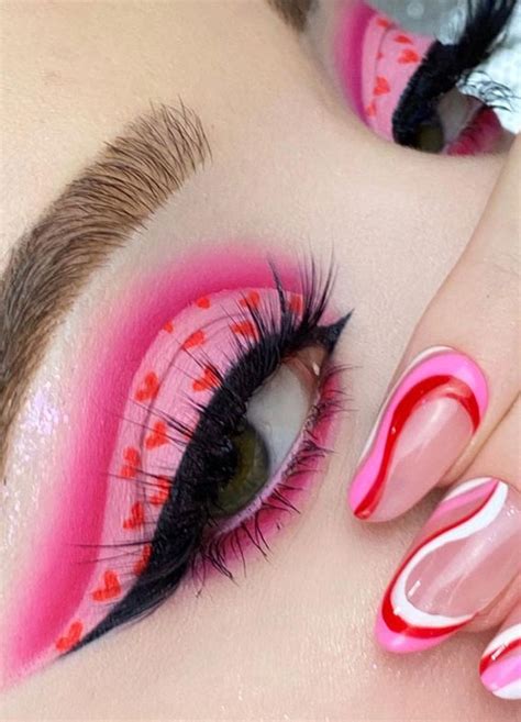 20 Valentine S Day Makeup Ideas 2023 Small Red Heart Pink Eyeshadow