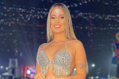 Nayara Cantora Que Tinha Loja De Roupa Encontrada Morta Em Casa