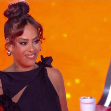 Amel Bent La Biographie De Amel Bent Avec Gala Fr