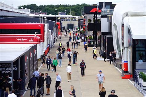 Grand Prix Travel Guides F Destinations