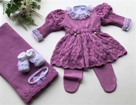 Saída Maternidade Menina Vestido Bufante Lilás Tricot 6 Pças
