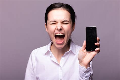 3 Solutions pour Réparer l iPhone qui ne s allume plus