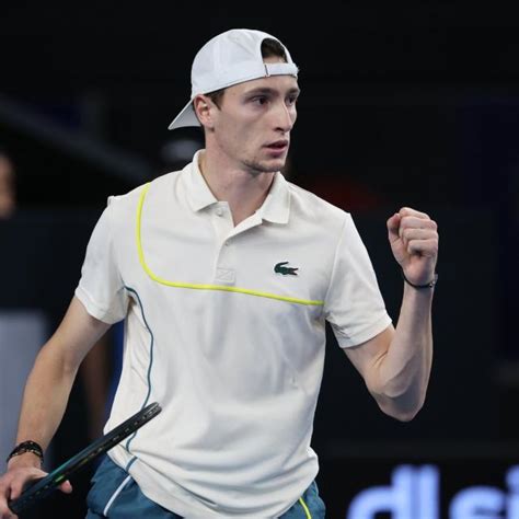 Impérial Ugo Humbert domine Hubert Hurkacz et se qualifie pour la