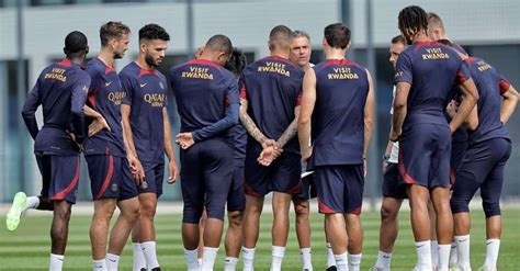 Mercato PSG Les Parisiens en pole pour une arrivée très prestigieuse
