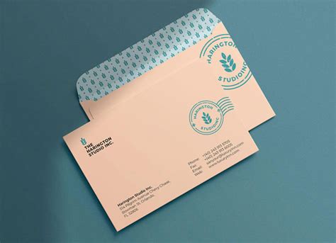 Los mejores 20 mockups de sobres gratis que puedes usar como diseñador