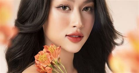 Tạm gác hình ảnh cá tính Đoàn Thiên Ân khoe nét đẹp trong veo